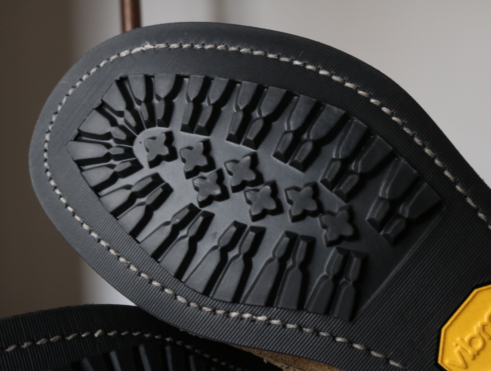 Russell Moccasin 】ラッセルモカシン “ONEIDA” オネイダ カスタム Vibram#430 オールソール｜BLOG ...